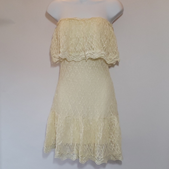 Moda International | Dresses | Moda Intcream Lace Strapless Dress ...